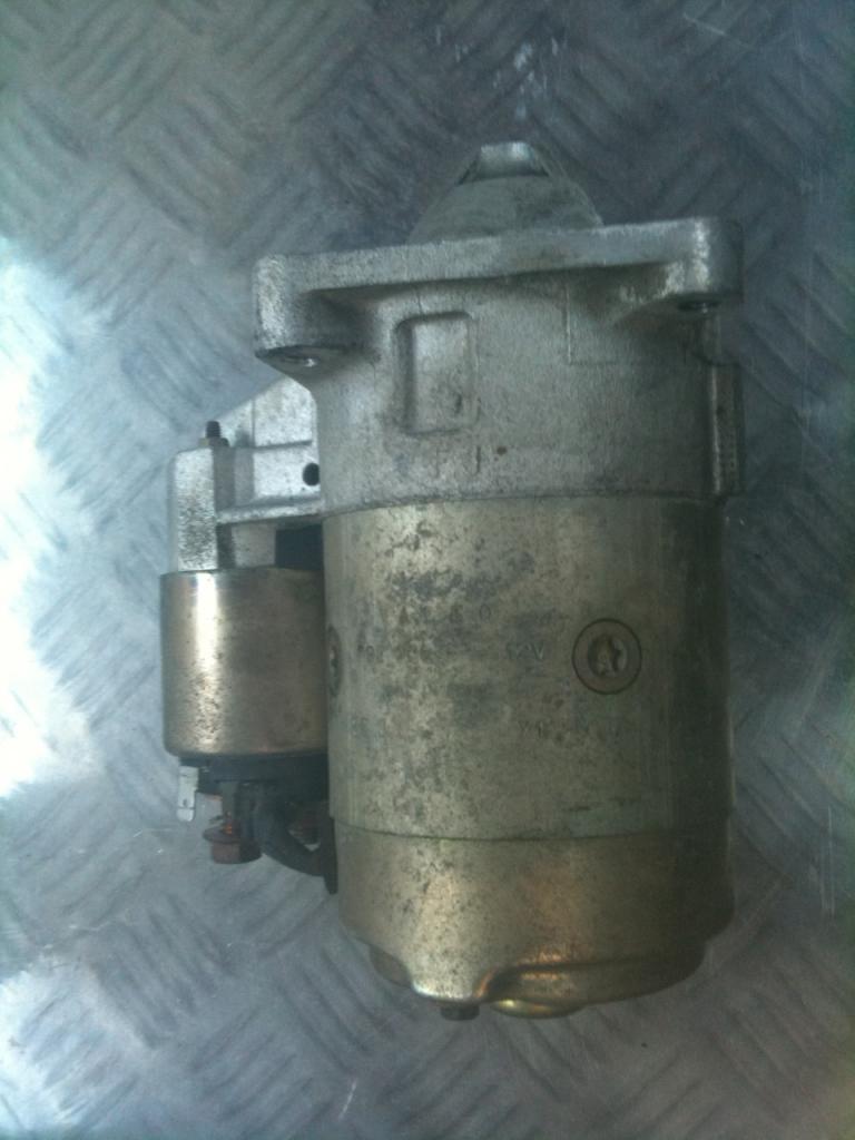 Lot de pièces RENAULT 25 (R25) à vendre