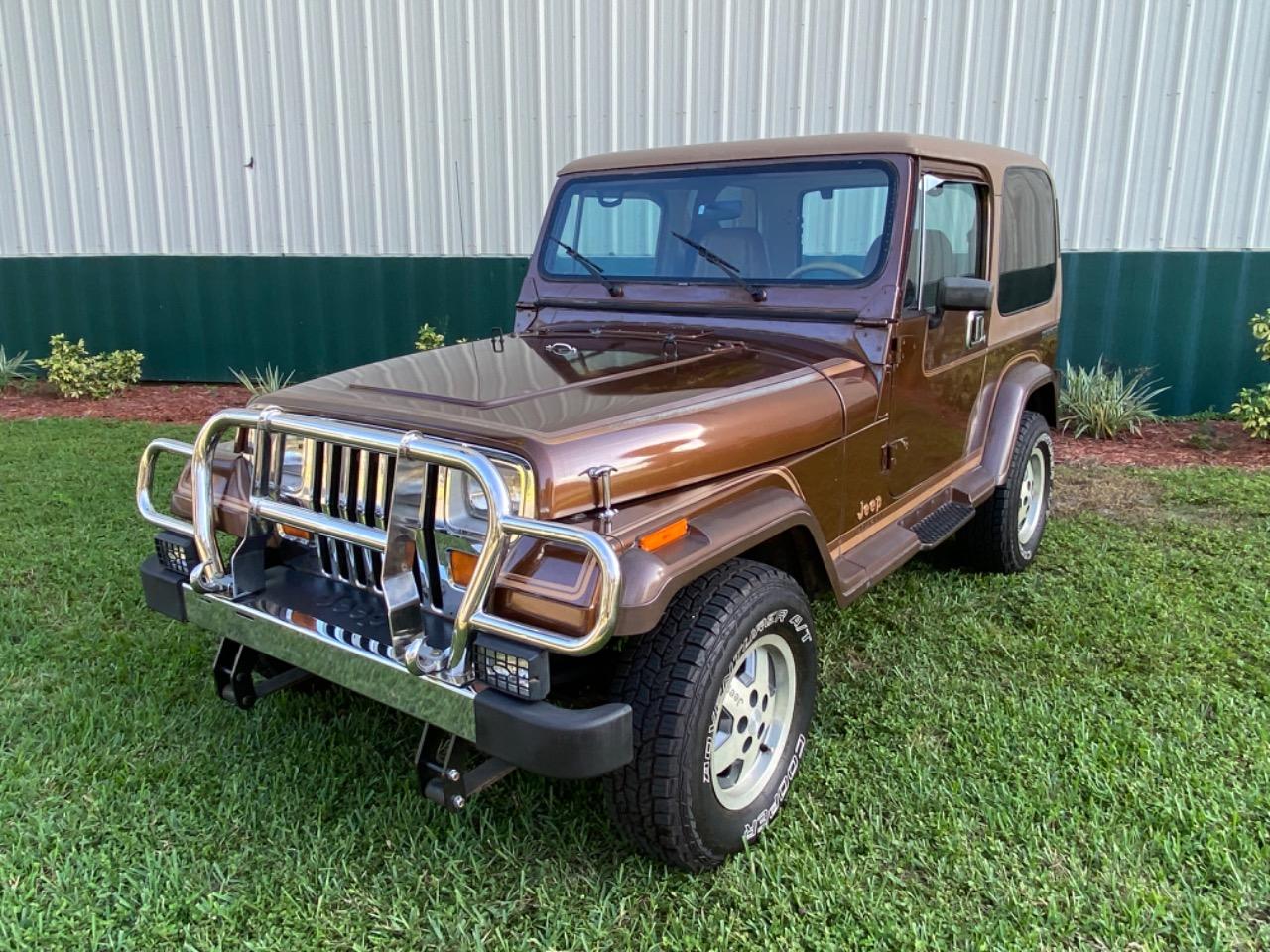 Jeep Wrangler 4.2 de 1987 à vendre - voiture ancienne de collection
