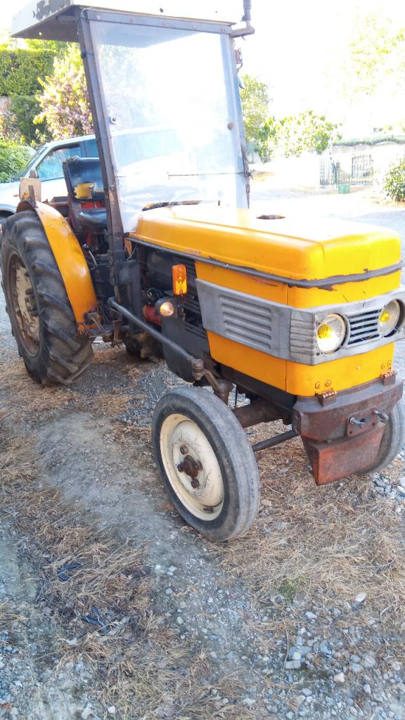Tracteur Renault 32-50 à vendre - utilitaire ancien de collection