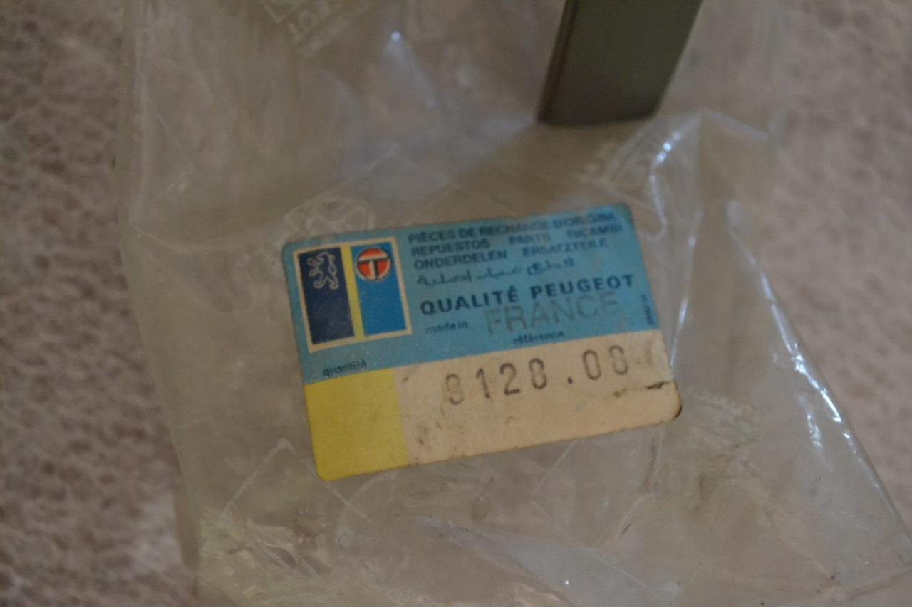 Poignée de maintien intérieure grise PEUGEOT 309 à vendre