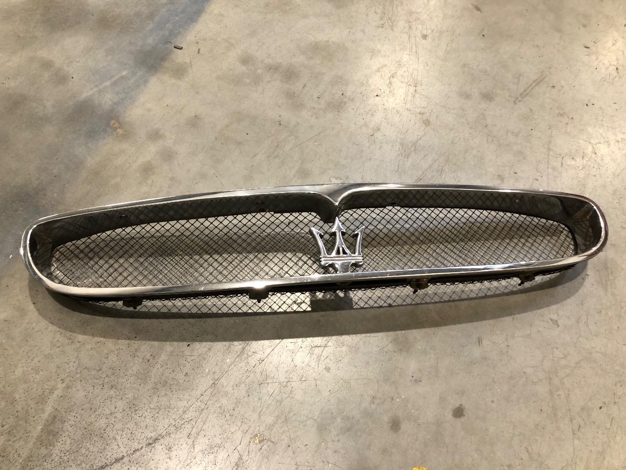 Calandre MASERATI 3200 GT à vendre