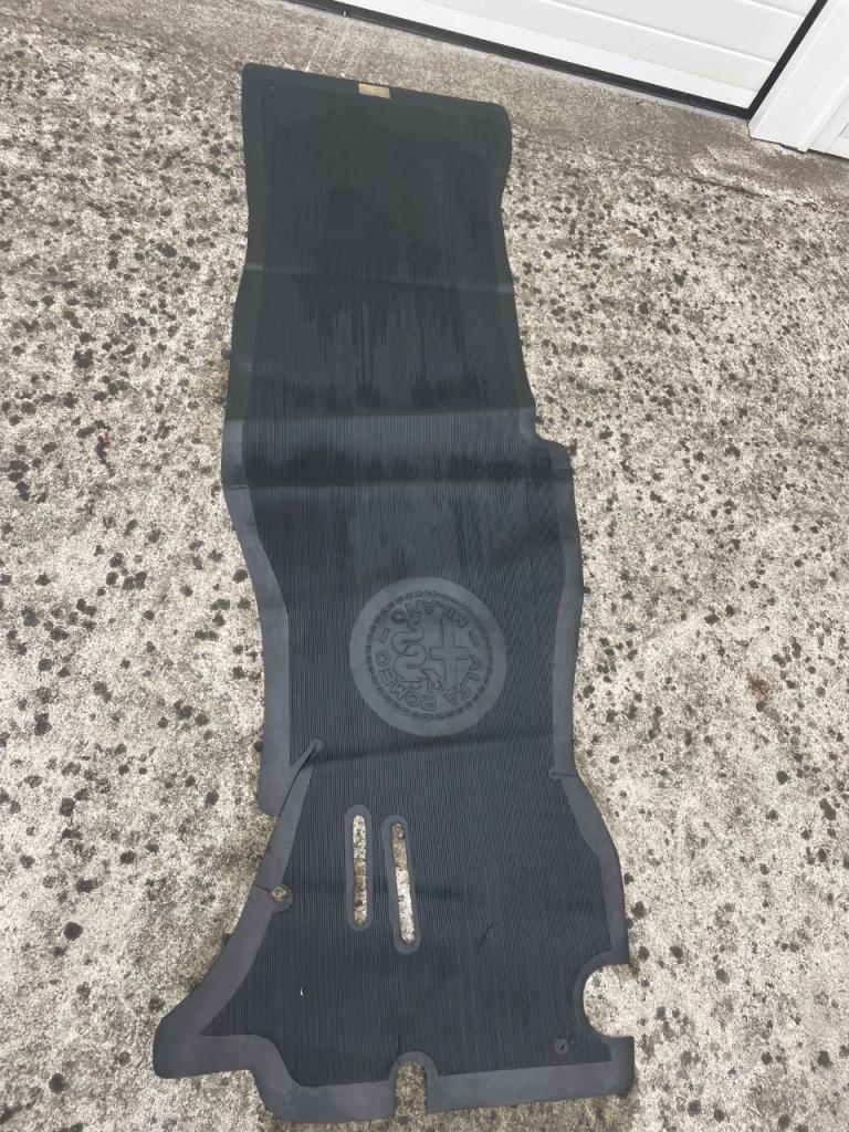 Tapis ALFA ROMEO Giulia Giulia 1963-1972 à vendre