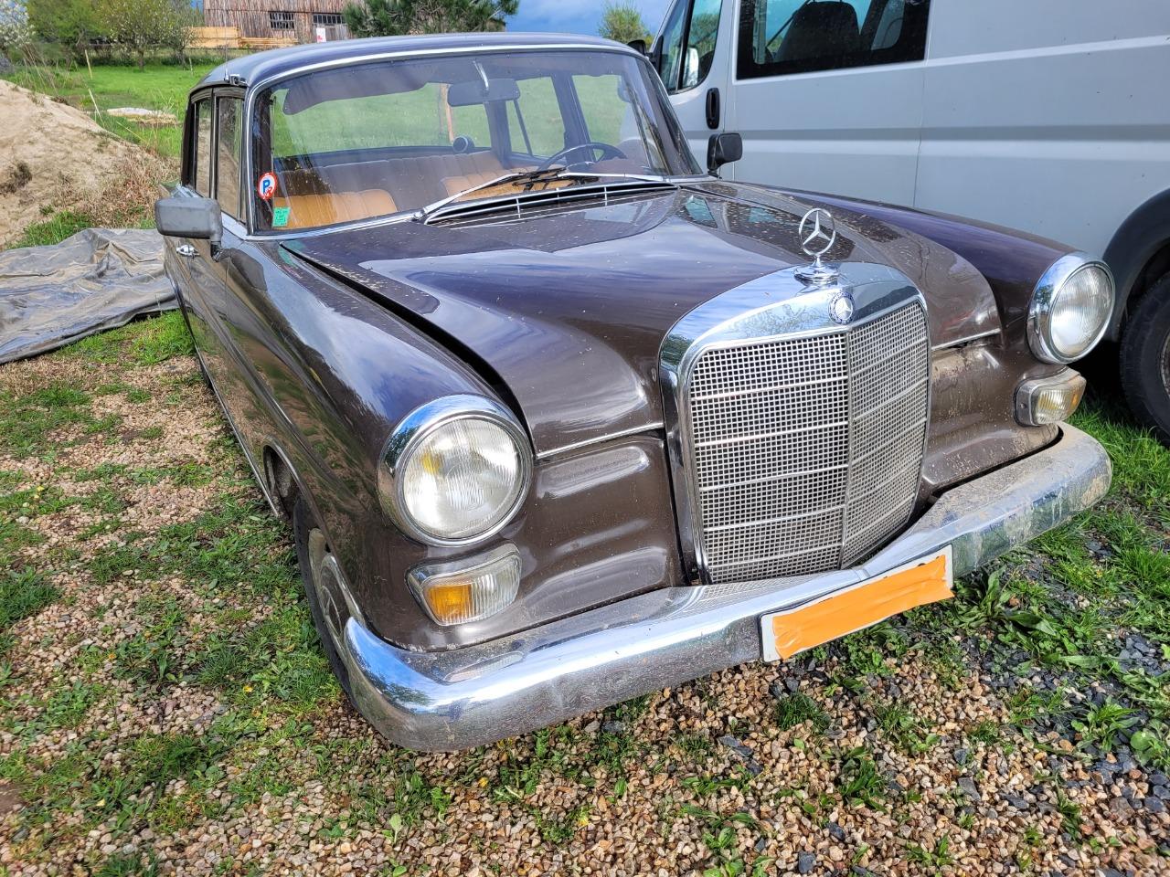 Mercedes 200 D de 1966 à vendre - voiture ancienne de collection