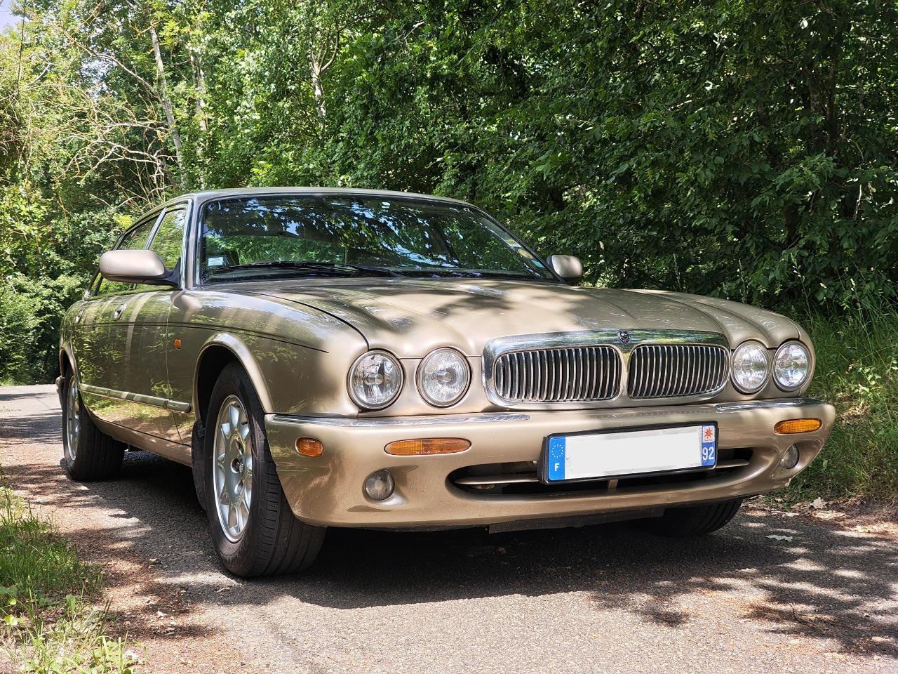 Jaguar XJ308 XJ8 Sovereign 4.0L de 1998 à vendre - voiture ancienne de ...