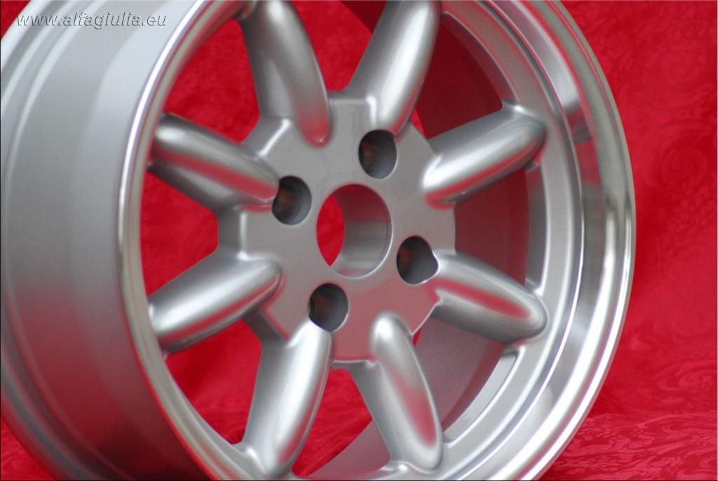 4 pcs jantes Datsun Triumph Minilite 7x15 ET0 240Z à vendre