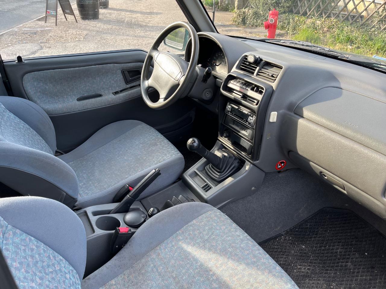 Suzuki Vitara JLX Essence de 1998 à vendre - voiture ancienne de collection