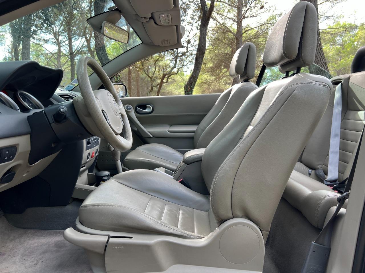 Renault Megane II CC 2.0 16s Duetto BVA à vendre - voiture ancienne de ...