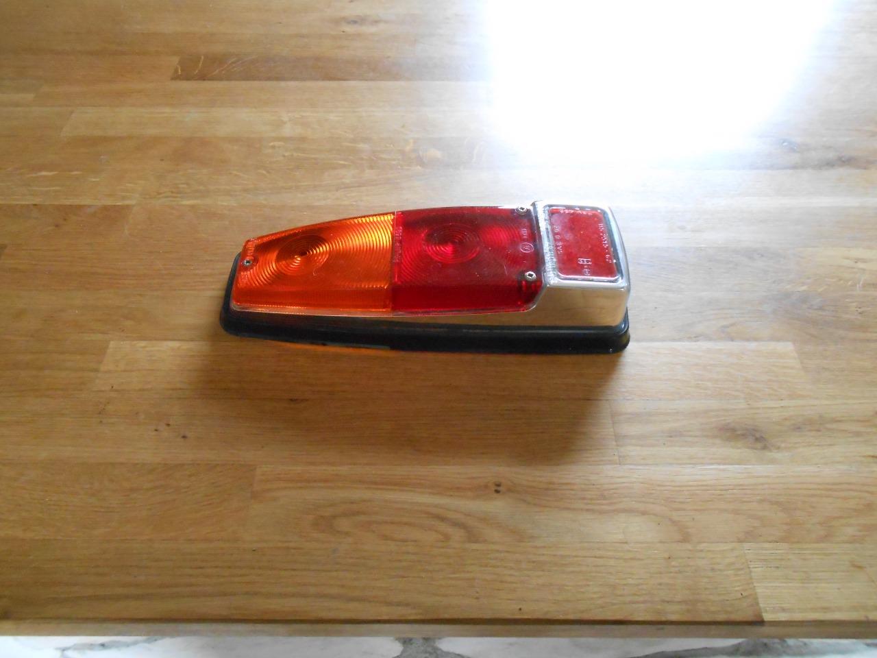 Cabochon RENAULT 8 (R8) à vendre