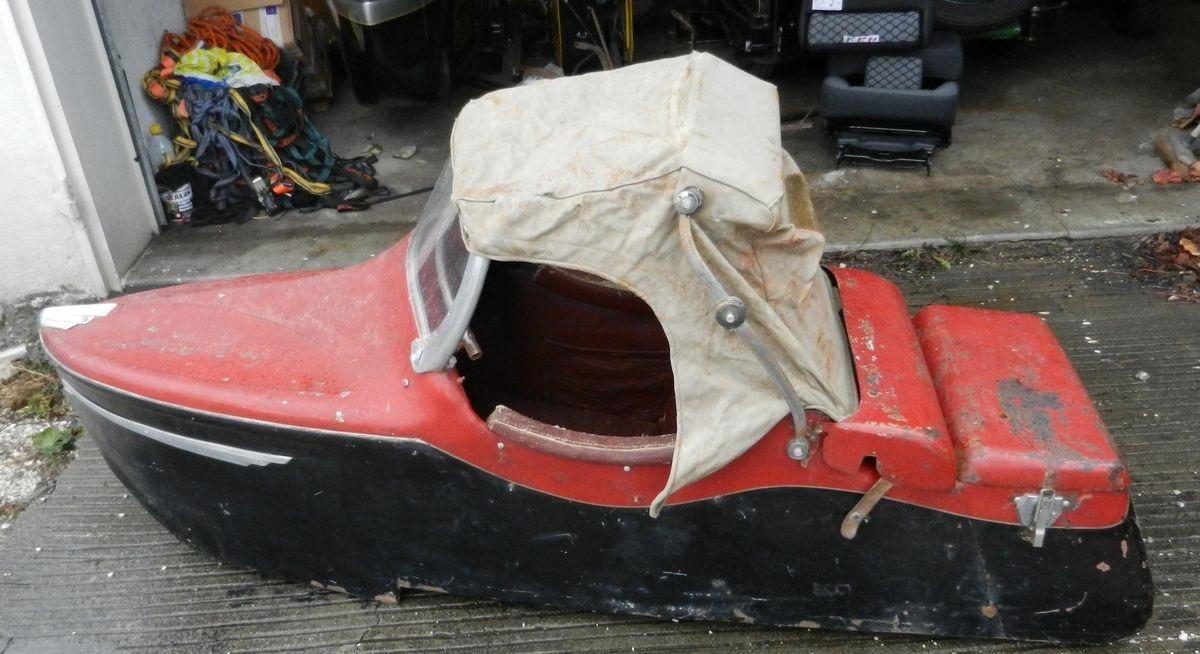 Side car Bernardet avec capote à vendre