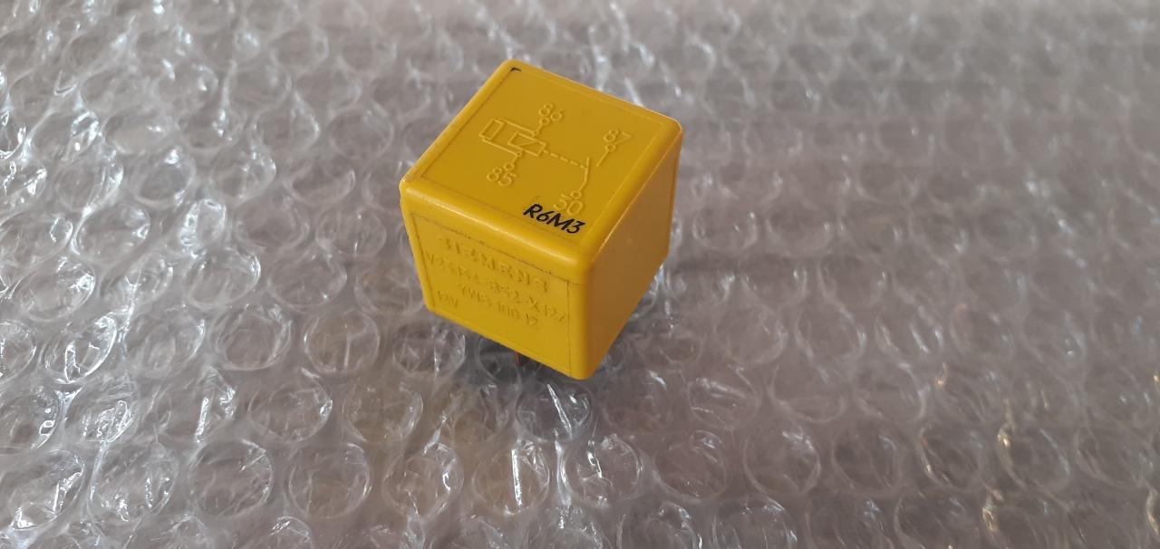 Relais siemens V23134-B52-X127, 12v, YWB10012 à vendre