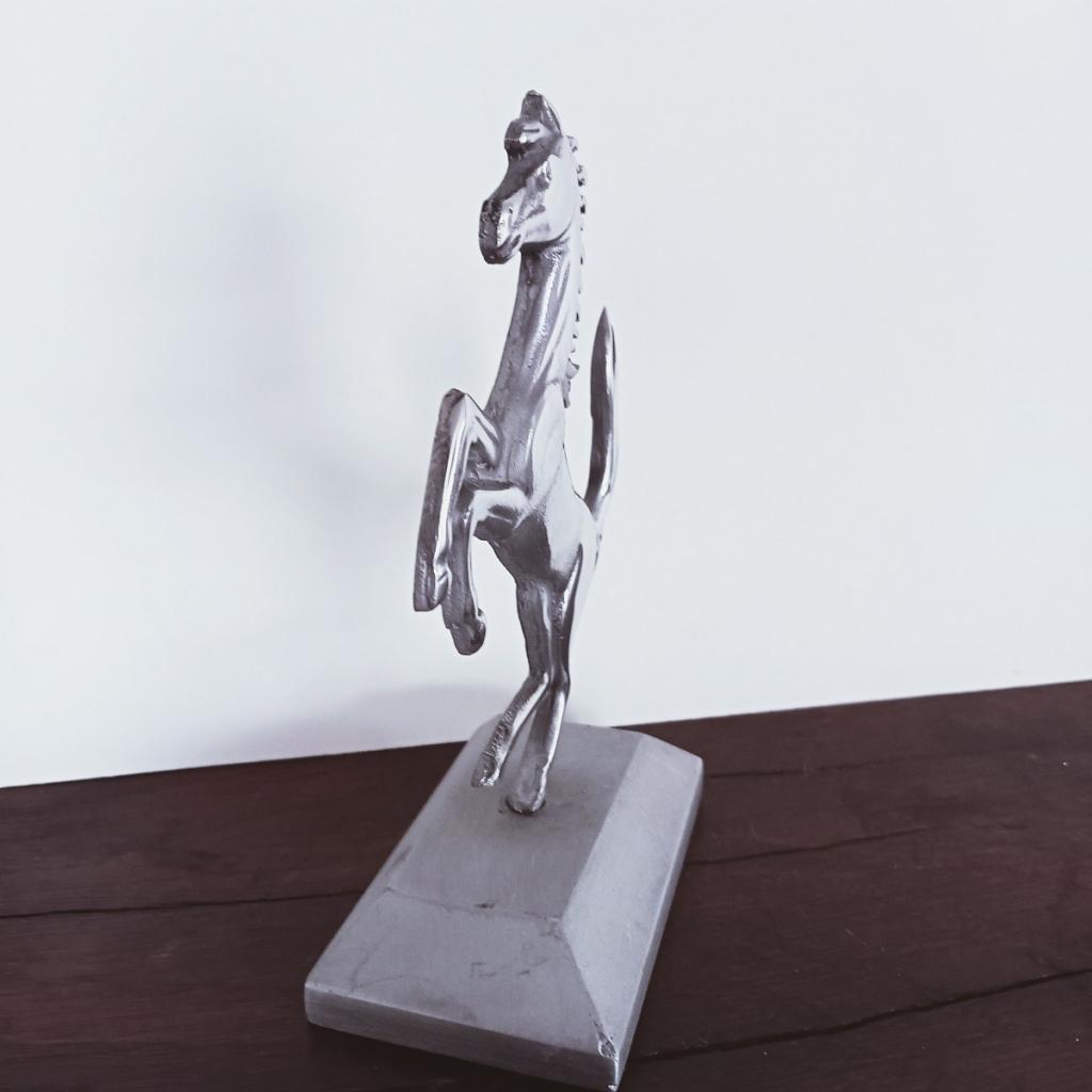 TROPHEE FERRARI CHEVAL CABRE à vendre