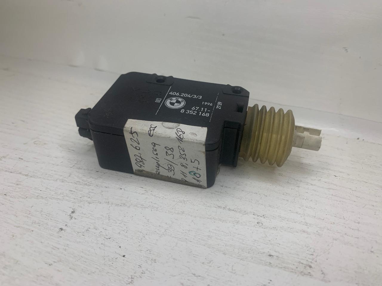Moteur ouverture trappe carburent BMW E 38/39 à vendre