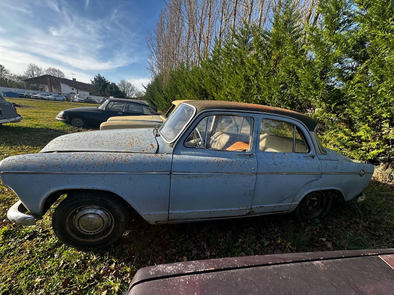 Simca Aronde P60 de collection à vendre - Annonces lesAnciennes