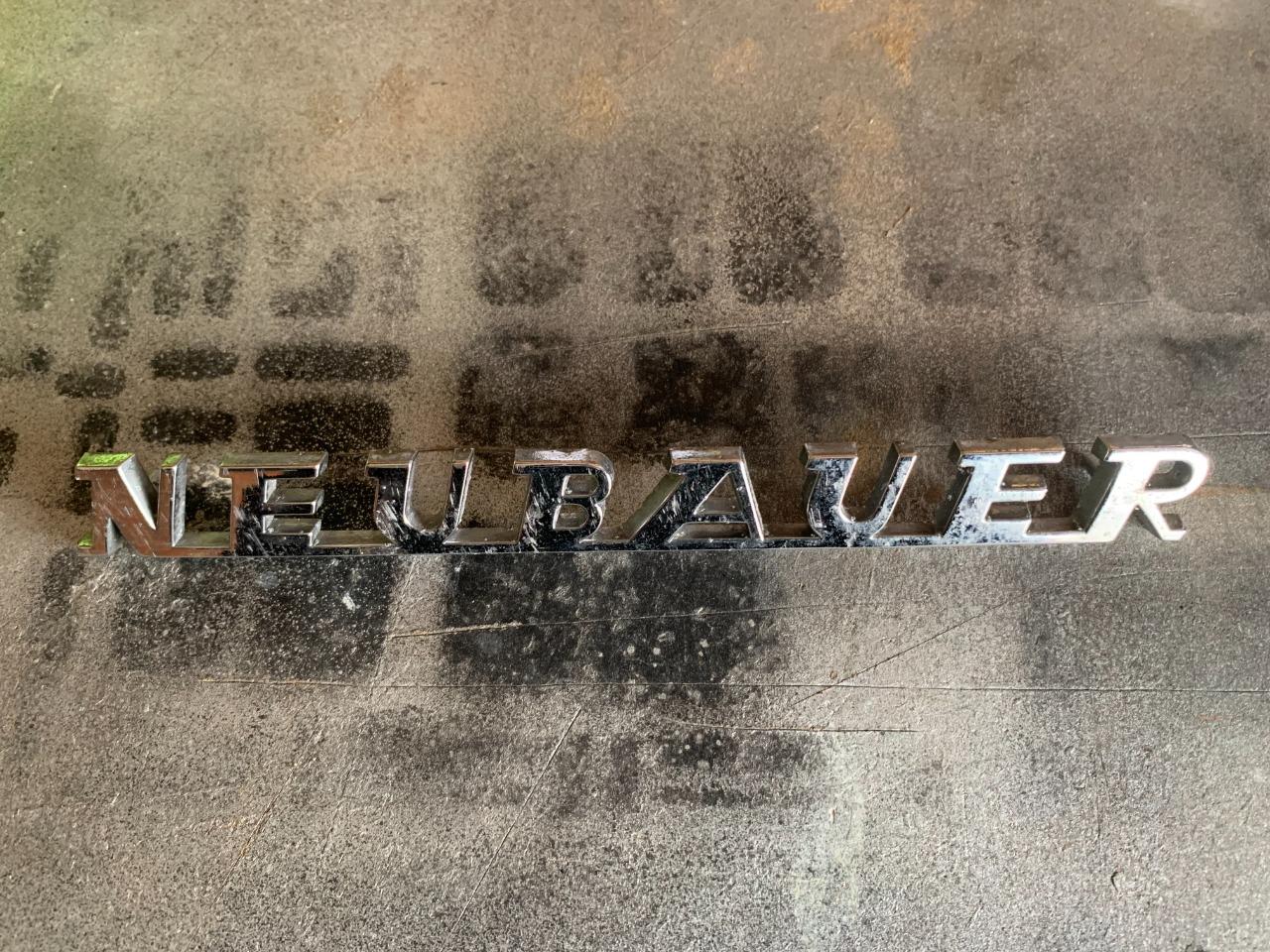 Logo Concessionnaire Peugeot "Neubauer" Paris. à vendre