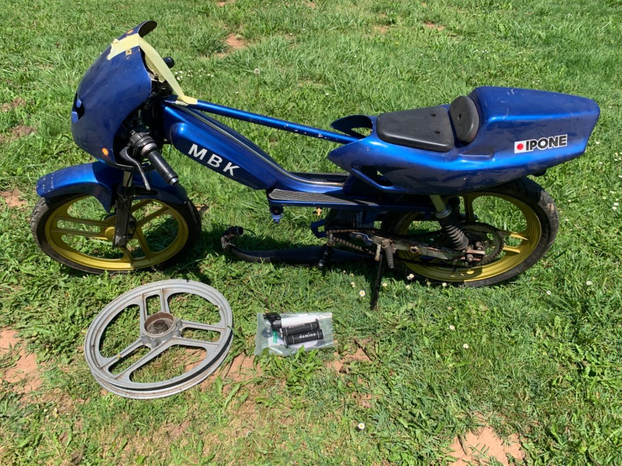 Mbk 51 Magnum racing de 1990 à vendre - moto ancienne de collection