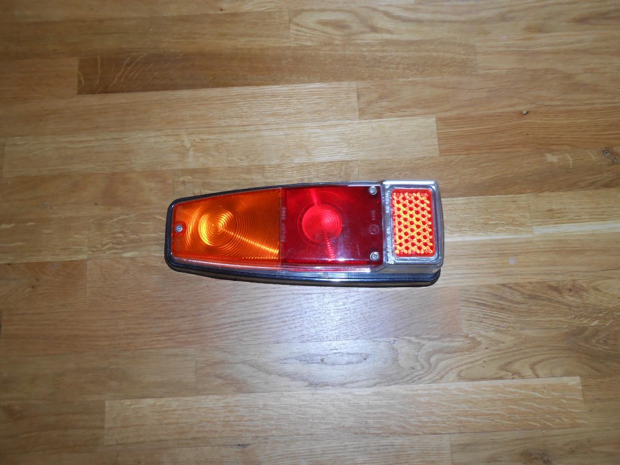 Cabochon RENAULT 8 (R8) à vendre