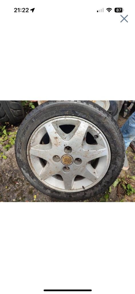 Jantes FORD Sierra XR 4 à vendre