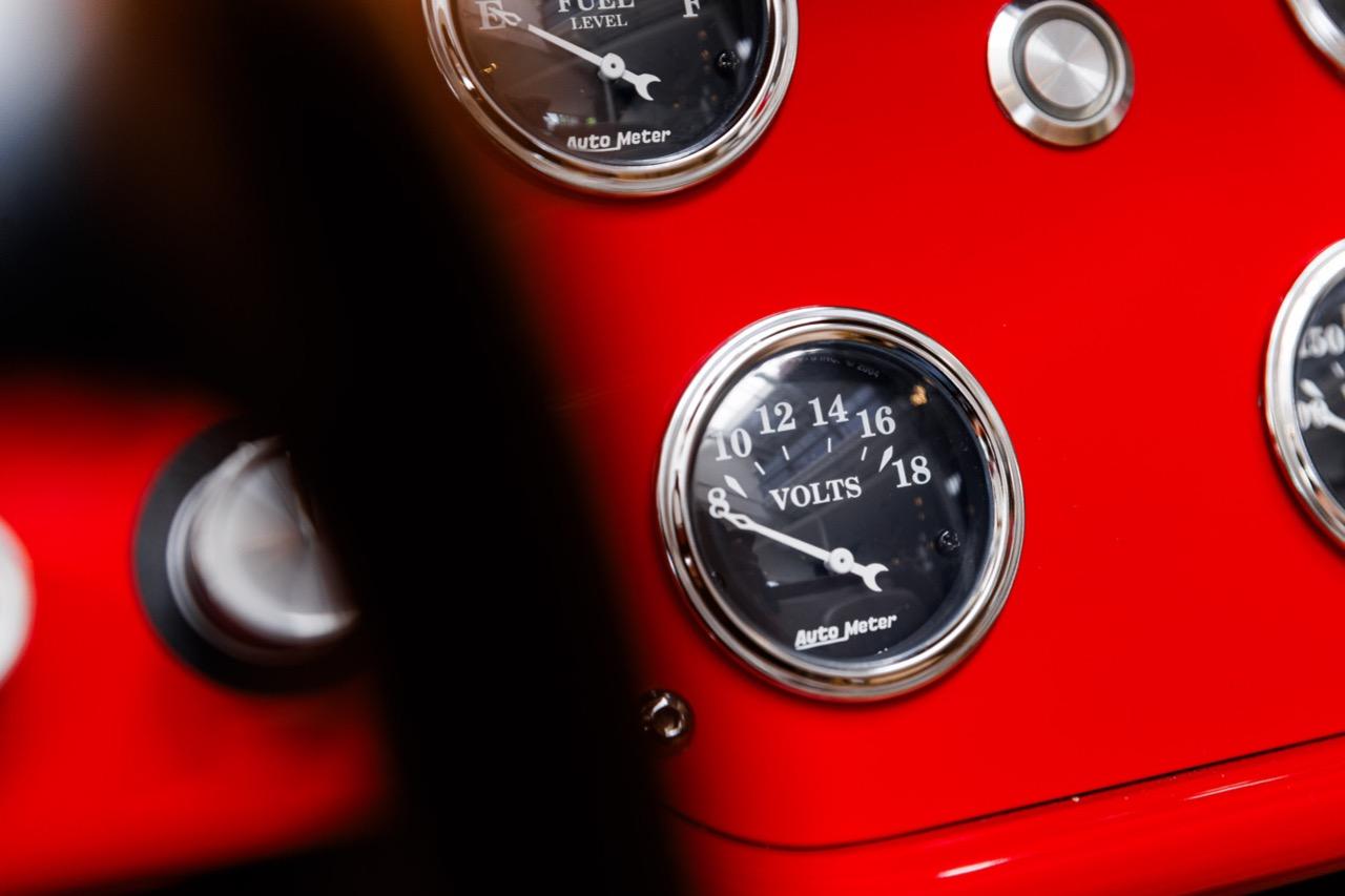 Triumph TR3 V8 Restomod de 1957 à vendre - voiture ancienne de collection