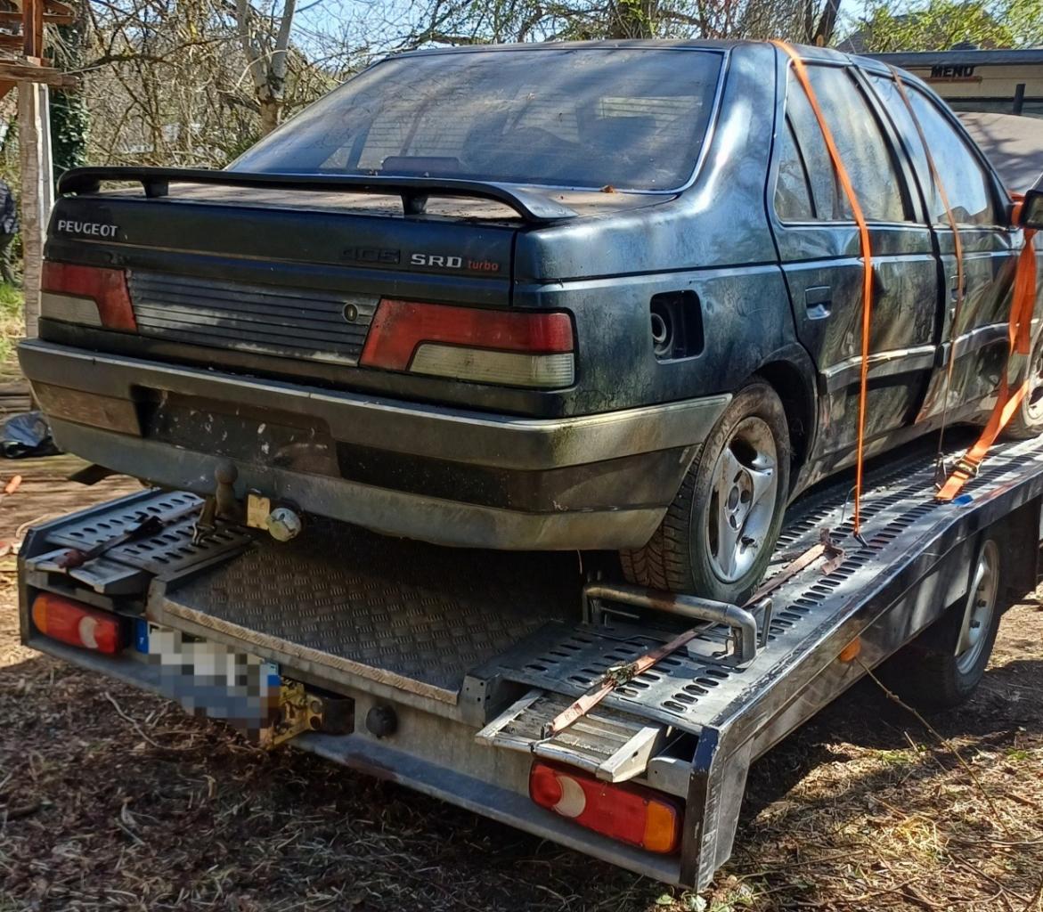 Lot de pièces PEUGEOT 405 SRD TURBO à vendre