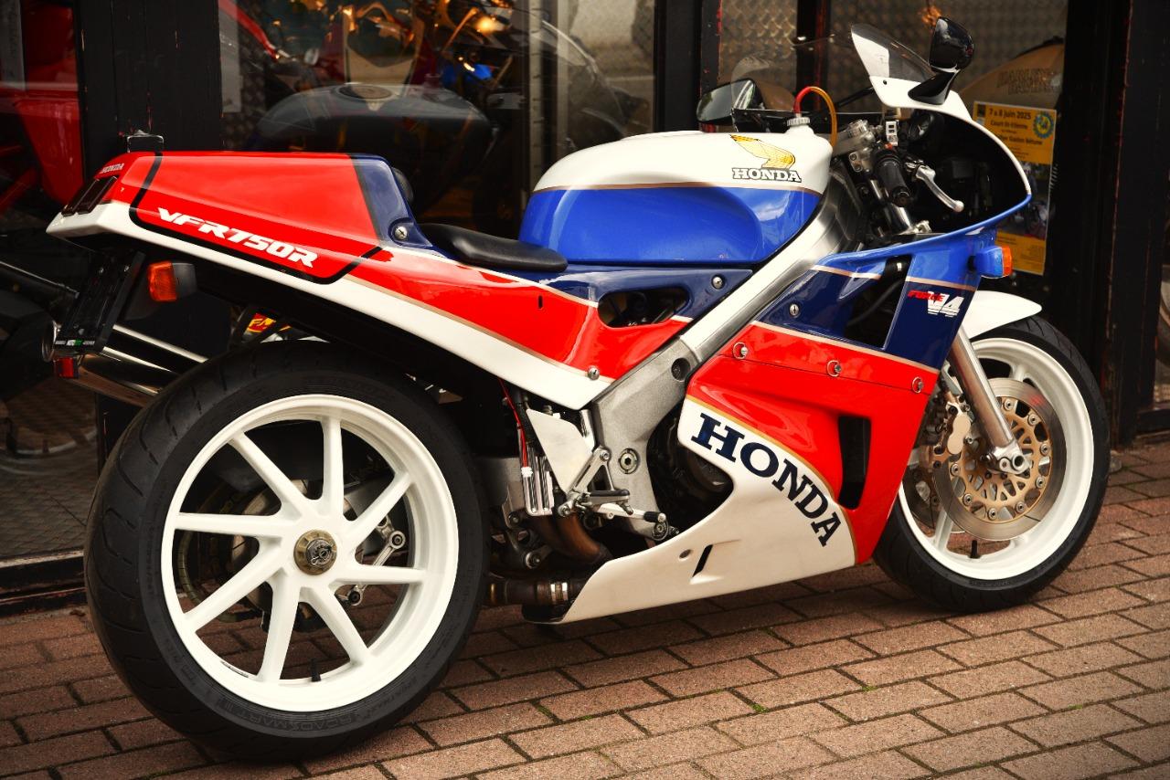 Honda VFR 750 VFR 750 R RC30 de 1987 à vendre - moto ancienne de collection