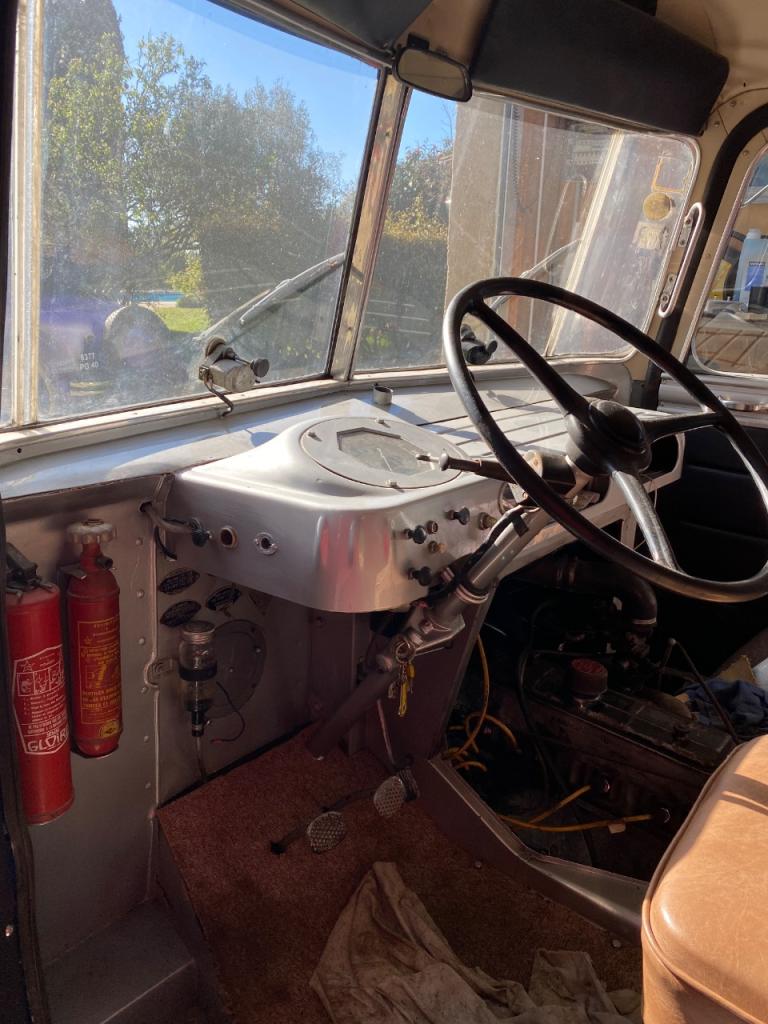 Renault R2066 Mini bus de 1955 à vendre - utilitaire ancien de collection