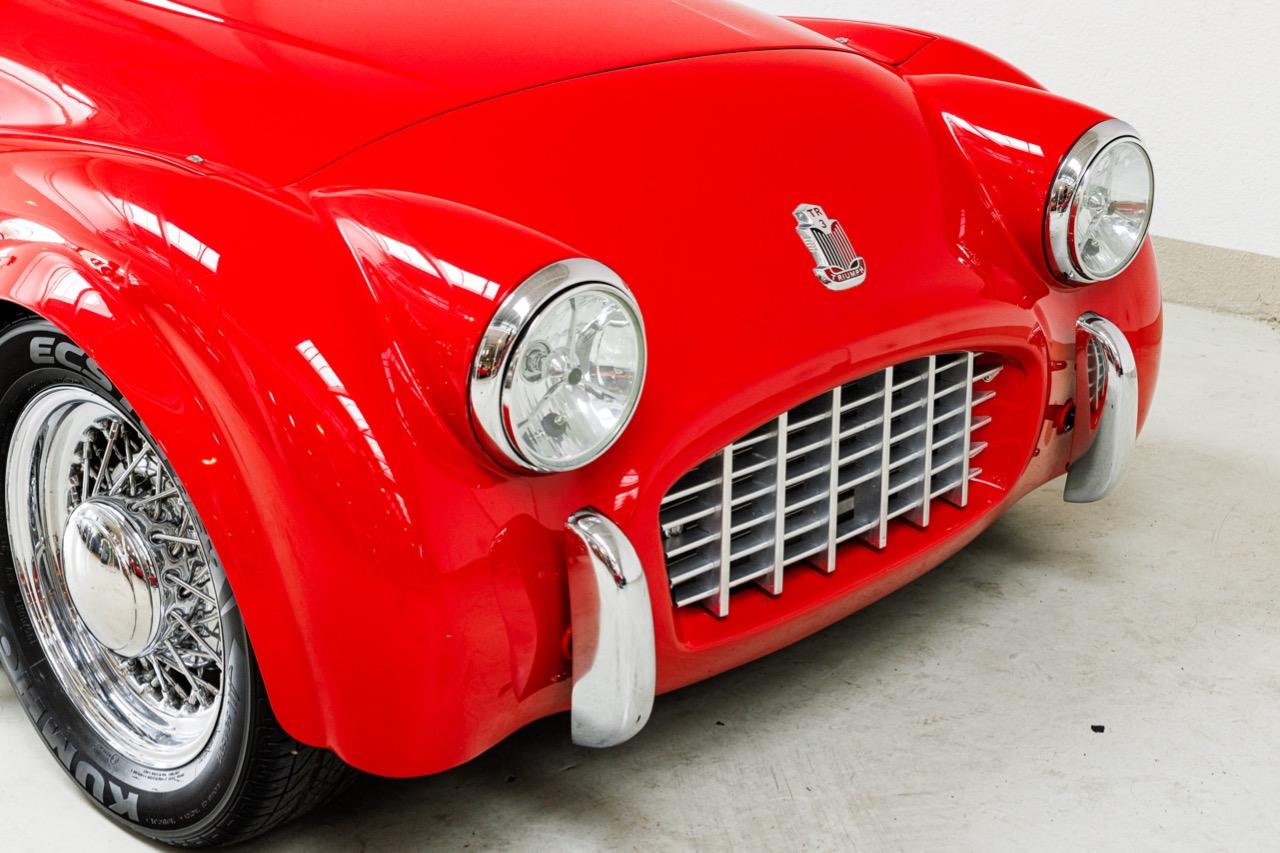 Triumph TR3 V8 Restomod de 1957 à vendre - voiture ancienne de collection