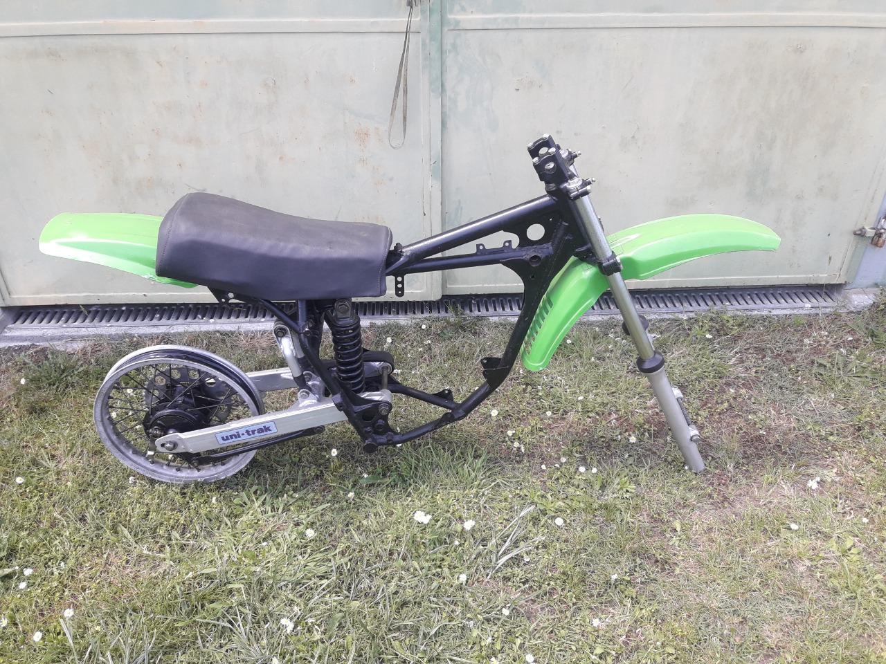 Lot de pièces KAWASAKI kx 80 1981 1982 80cc motocr à vendre