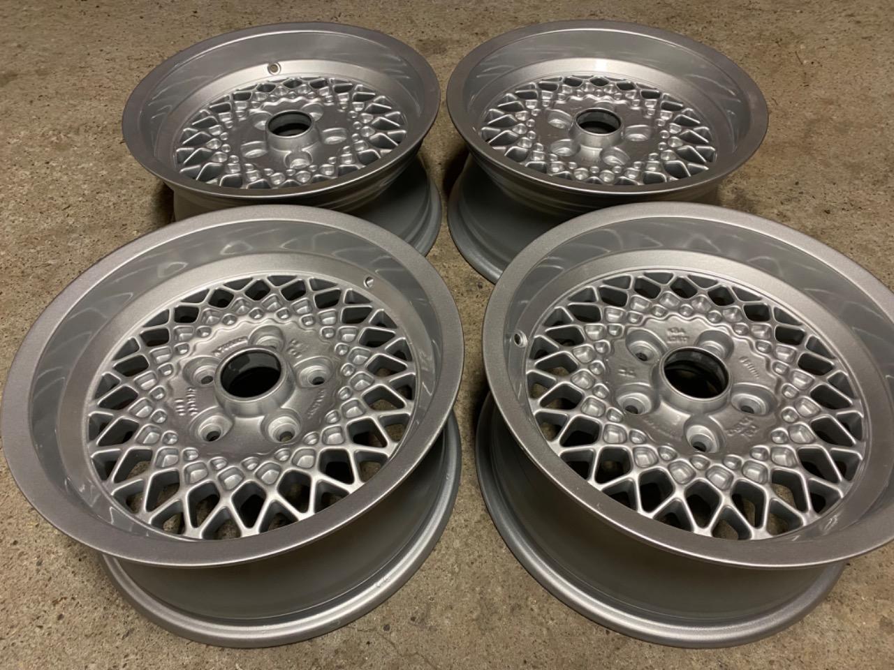 Jantes RIAL Mesh 5x120 bmw e12/e24/e28 à vendre | Page 818