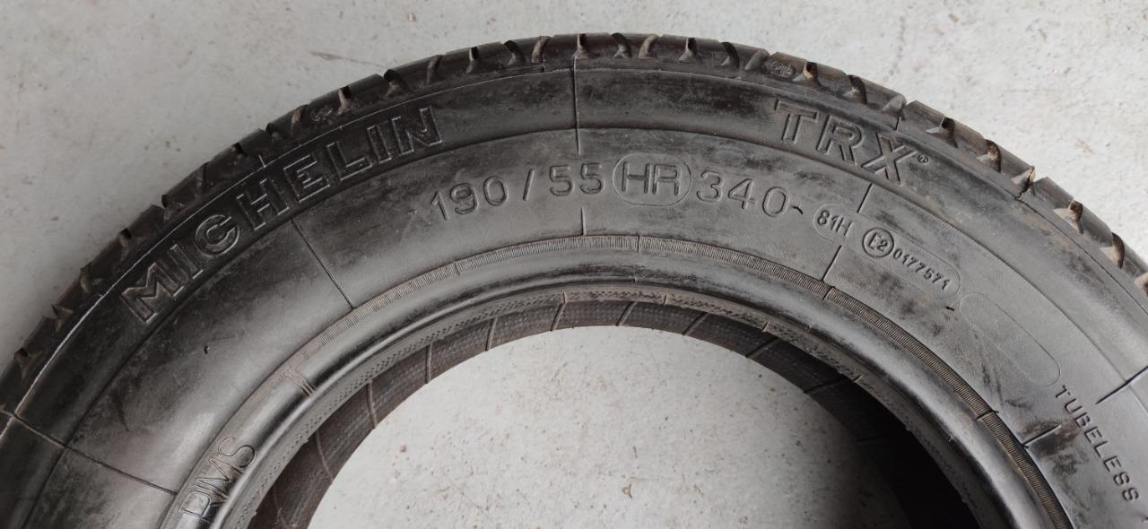 Pneu TRX ALPINE RENAULT A310 190 55 HR 340 à vendre