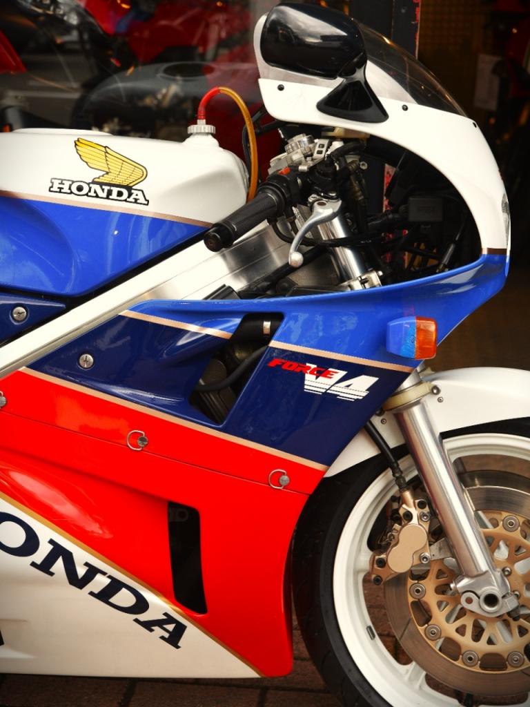 Honda VFR 750 VFR 750 R RC30 de 1987 à vendre - moto ancienne de collection