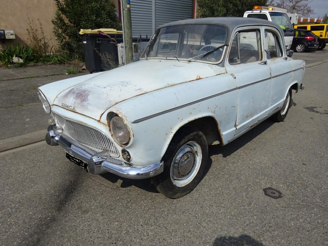 Simca Aronde P60 de collection à vendre - Annonces lesAnciennes