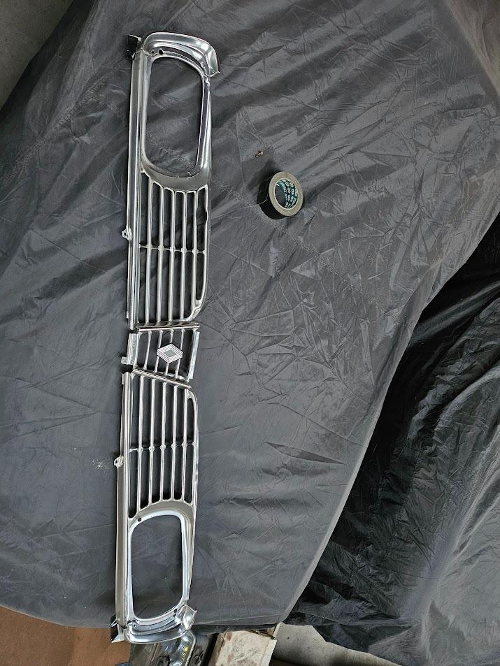 Grille de calandre RENAULT 16 (R16) phase 1 à vendre