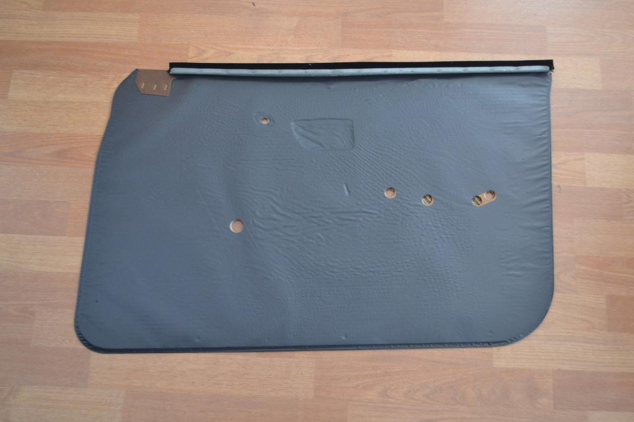 Panneau porte AV G PEUGEOT 305, neuf à vendre