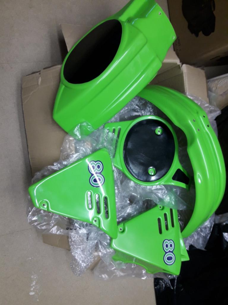 Lot de pièces KAWASAKI kx 80 1981 1982 80cc motocr à vendre