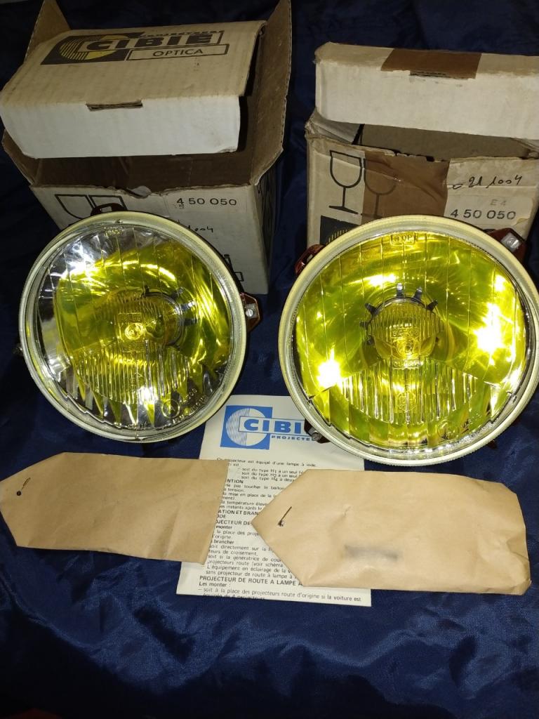 Phares RENAULT 8 (R8) Gordini à vendre