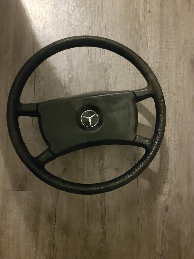 Volant MERCEDES à vendre