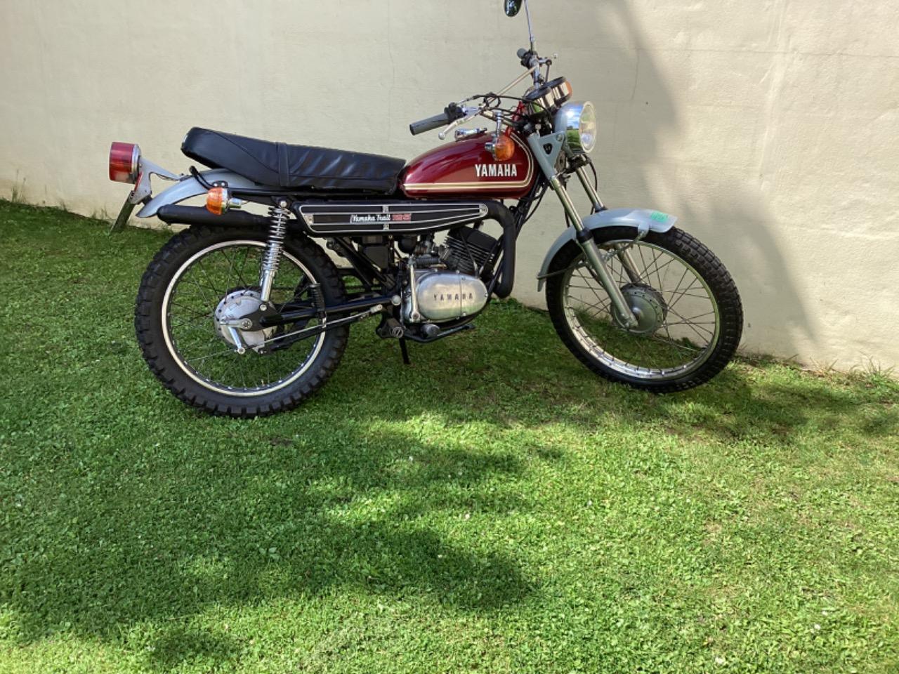 Yamaha AT2 de 1975 à vendre - moto ancienne de collection