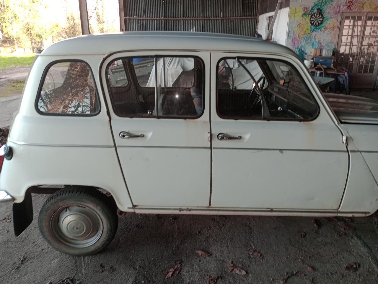 Renault 4 (R4) de 1974 à vendre - voiture ancienne de collection
